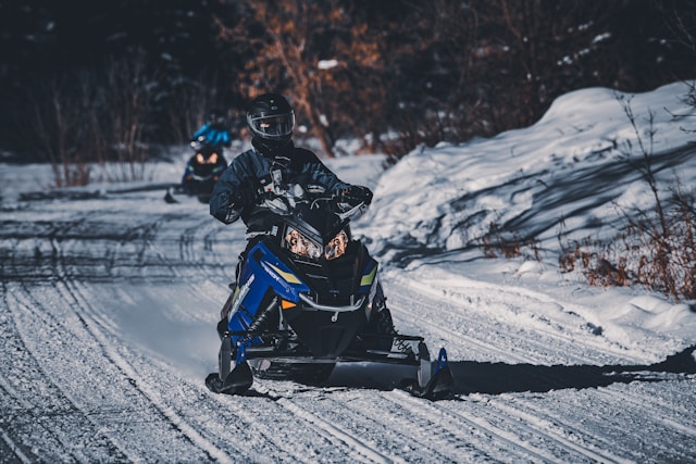 Fatal snowmobile crash in Atikokan leaves 22-year-old dead - EDGE ...